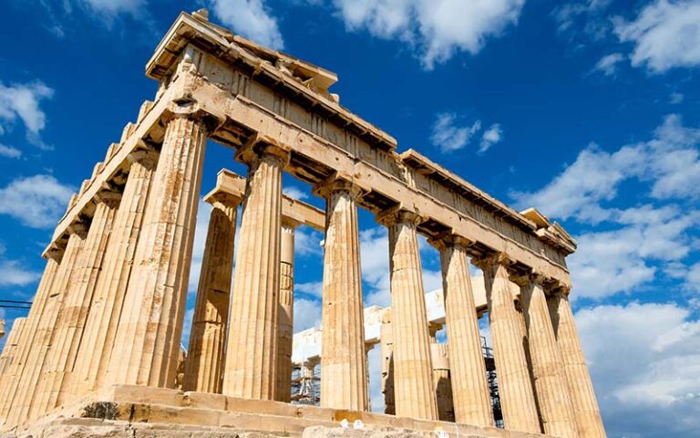 10 Historical Monuments of the World | Best Places to See in Lifetime