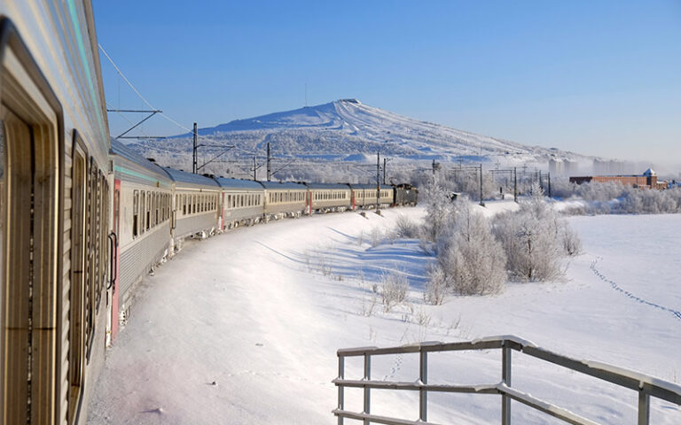 Scenic Rail Journeys: Exploring the World’s Best Train Routes